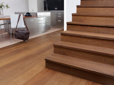 Stairs made to measure to match the floor