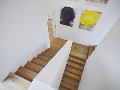 Stairs made to measure to match the floor