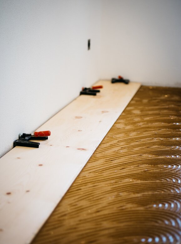 Laying a natural wood floor - instructions