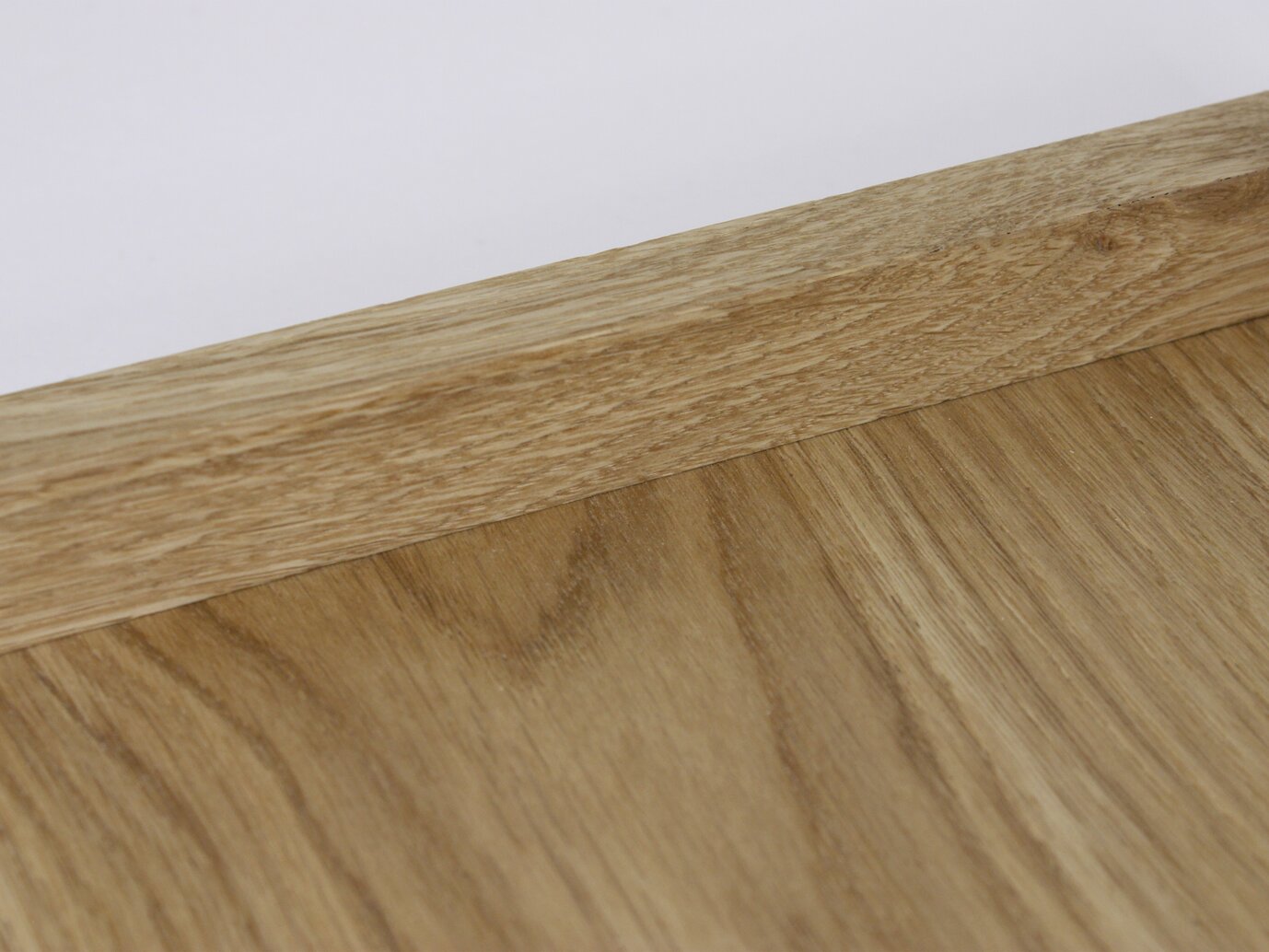 Skirting boards to match the floor